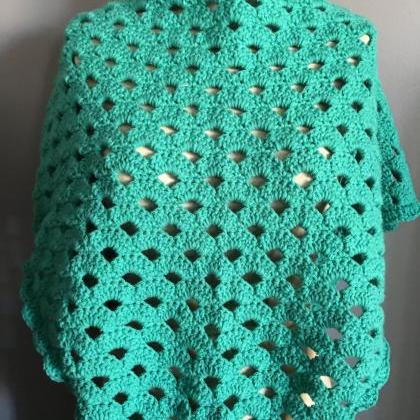 Teal Shawl In Soft Cozy Warm Crochet Yarn on Luulla